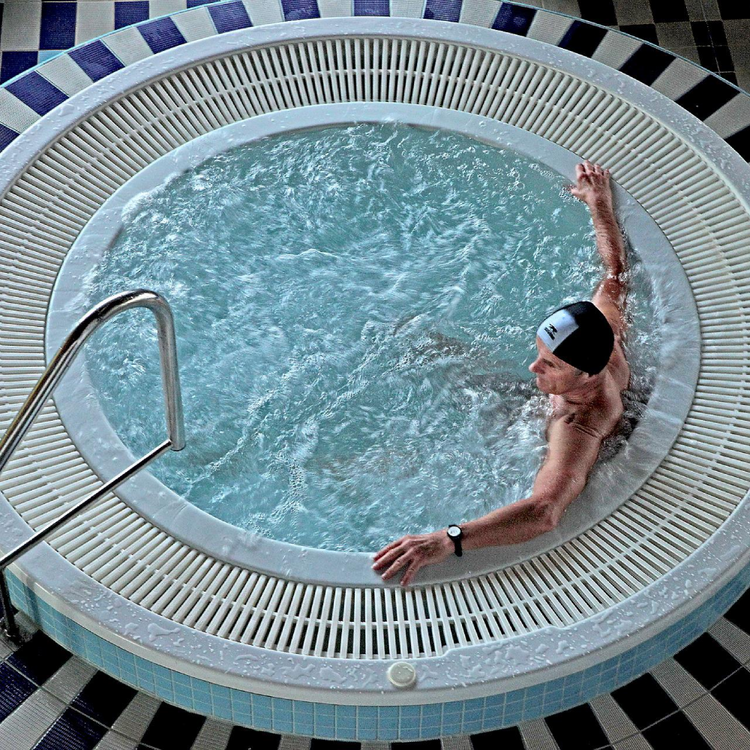 4. SPA & Jacuzzi - AbProject - Build and Design